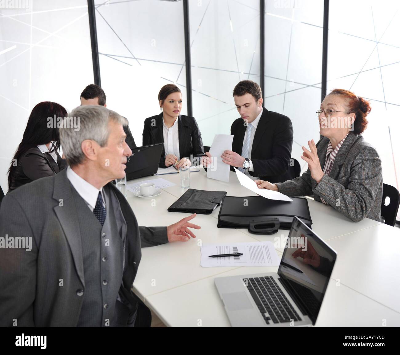 Open discussion hi-res stock photography and images - Alamy