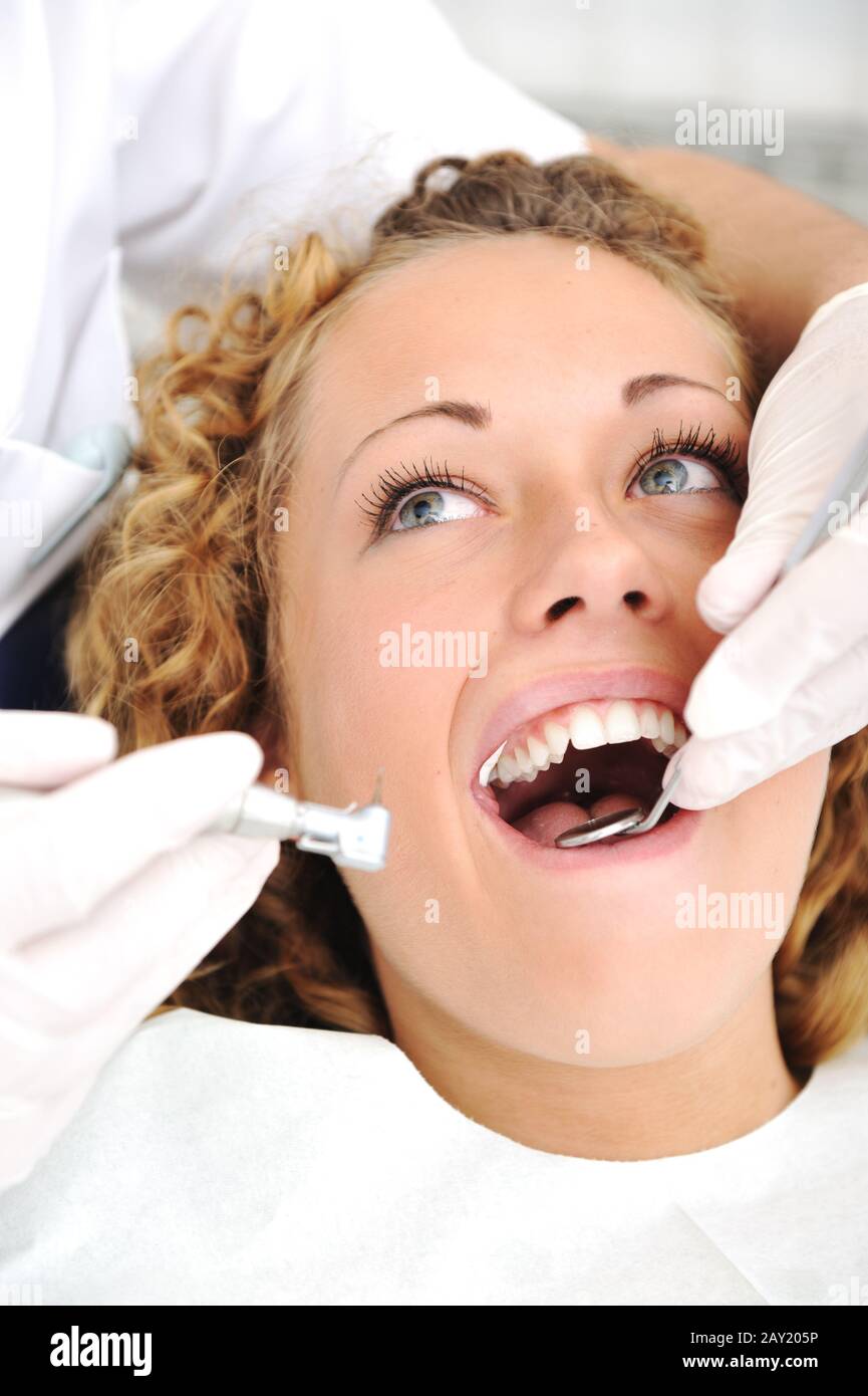 Teeth checkup at dentist's office Stock Photo - Alamy