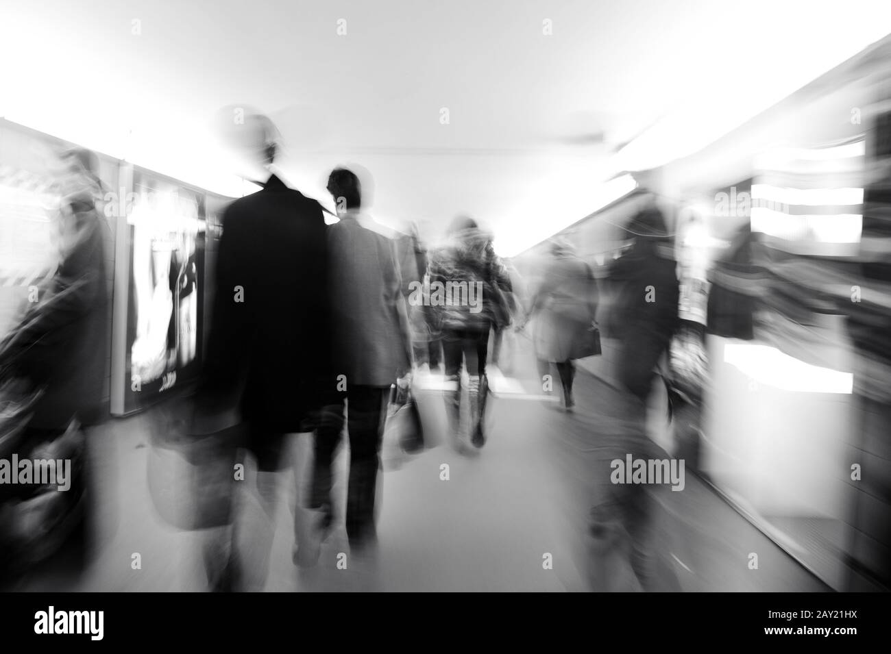 People crowd in motion Stock Photo - Alamy