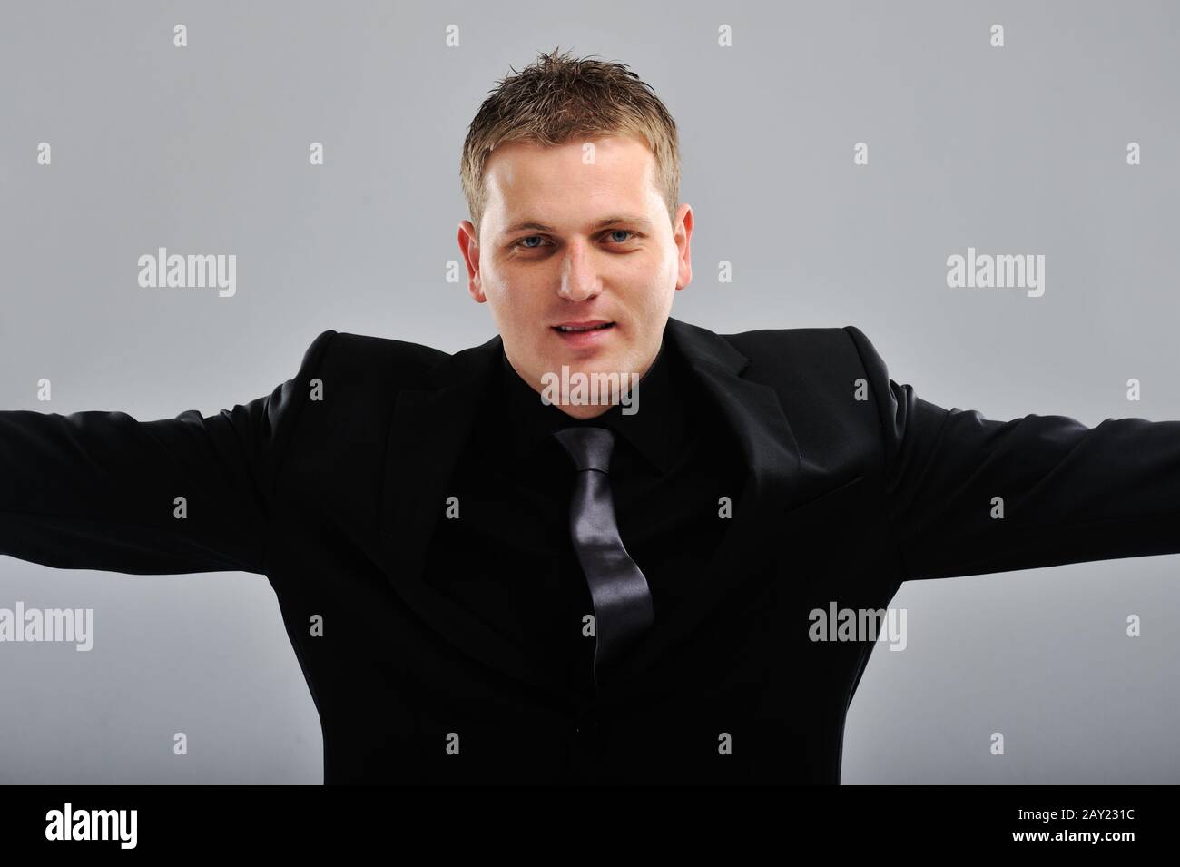 Happy open arms hi-res stock photography and images - Alamy