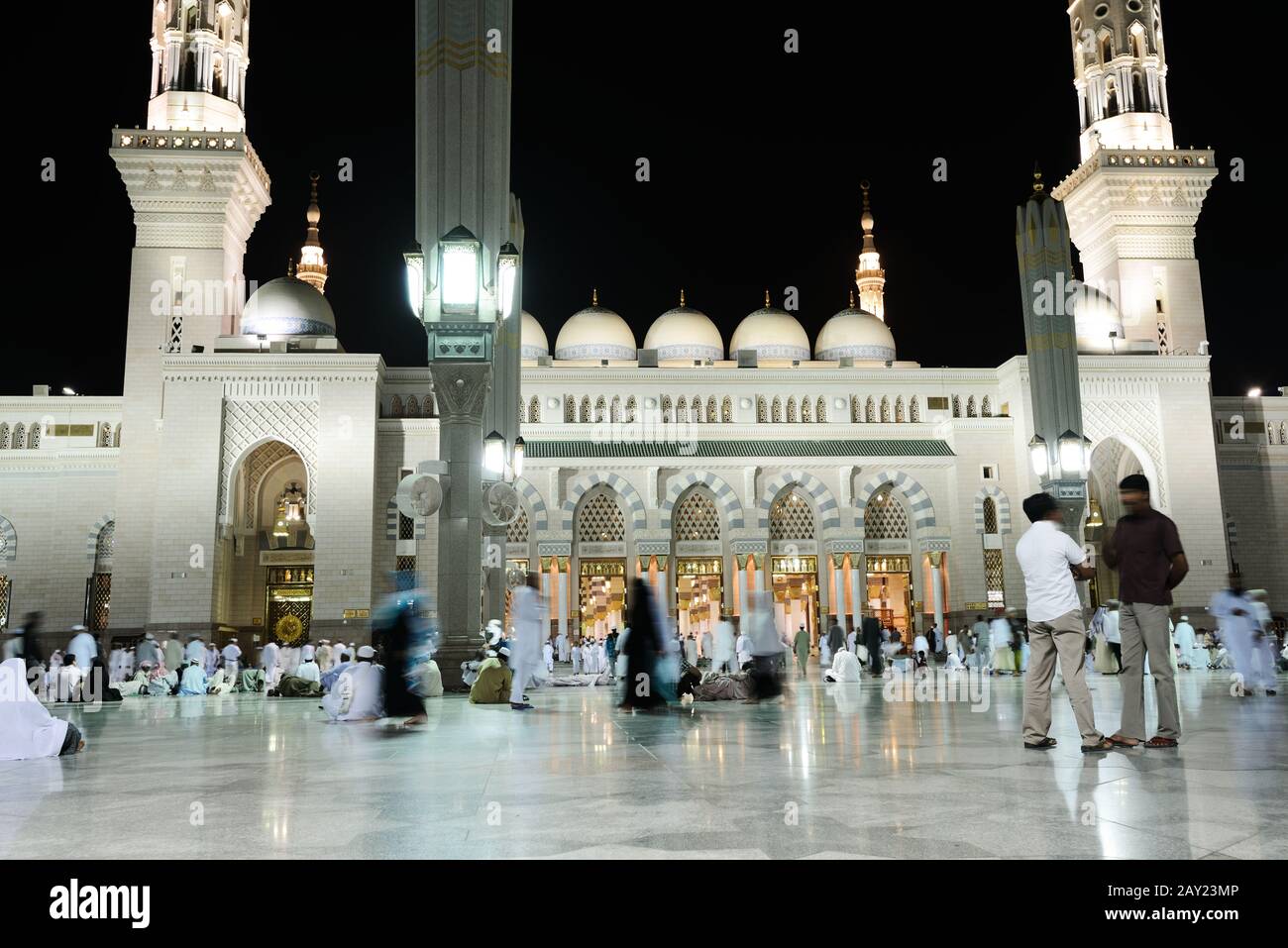 Medina Mosque at night Stock Photo - Alamy