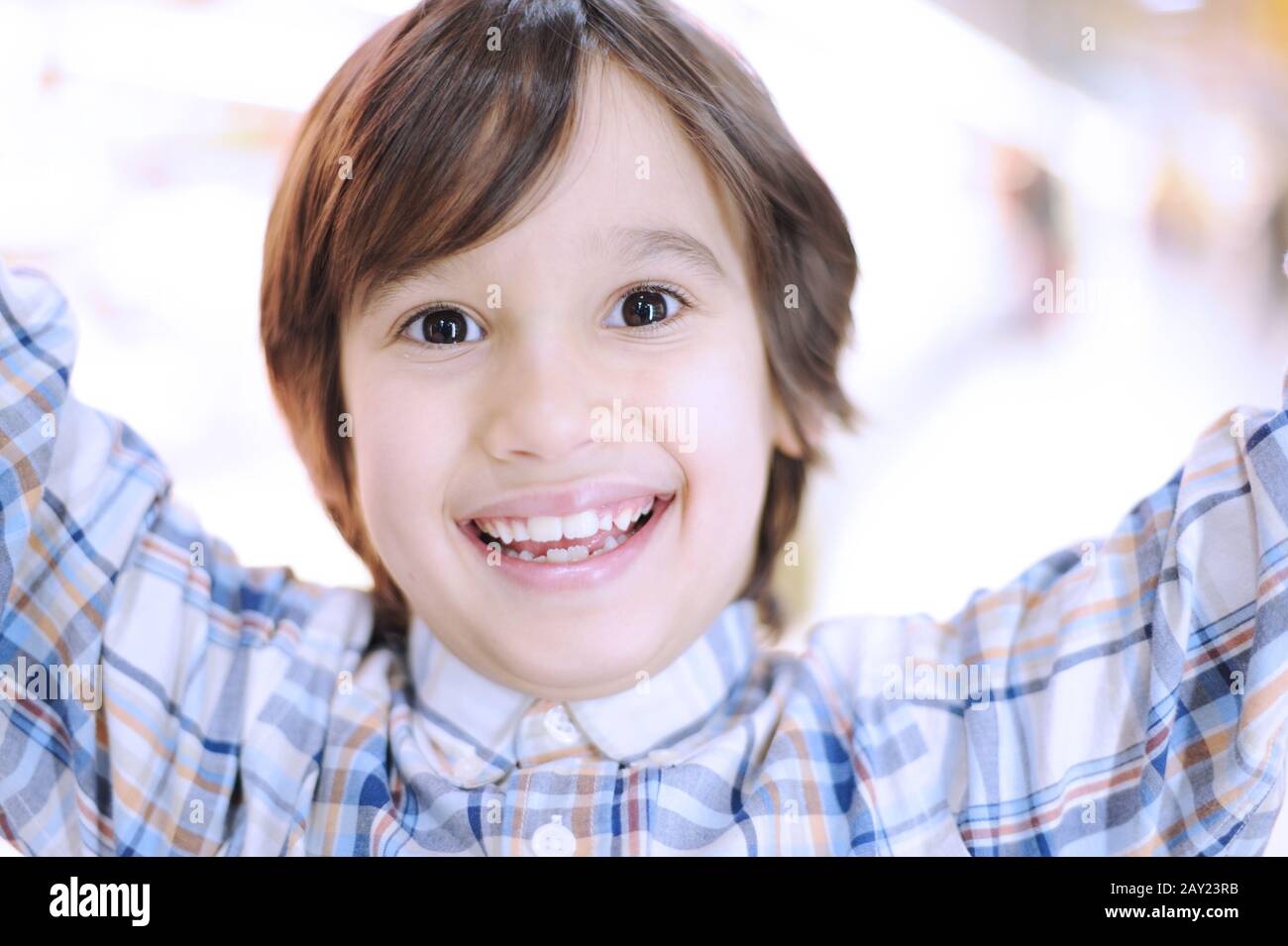 Beautiful smiling kid Stock Photo - Alamy