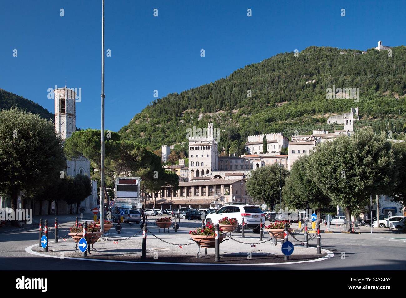 Basilica di Sant'Ubaldo (Basilica of Sant’Ubaldo) on Mount Ingino ...