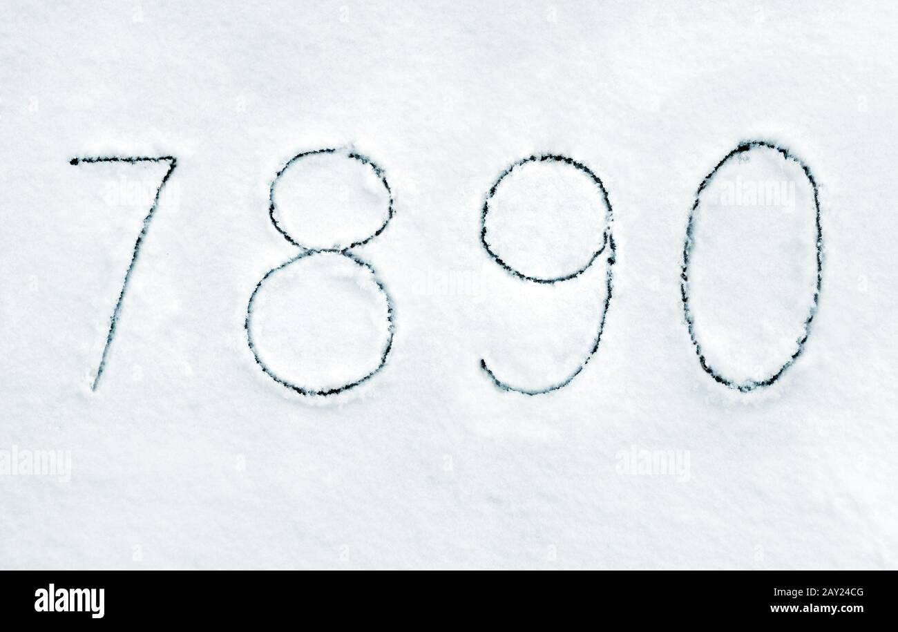 Snow numbers handwriting font Stock Photo - Alamy
