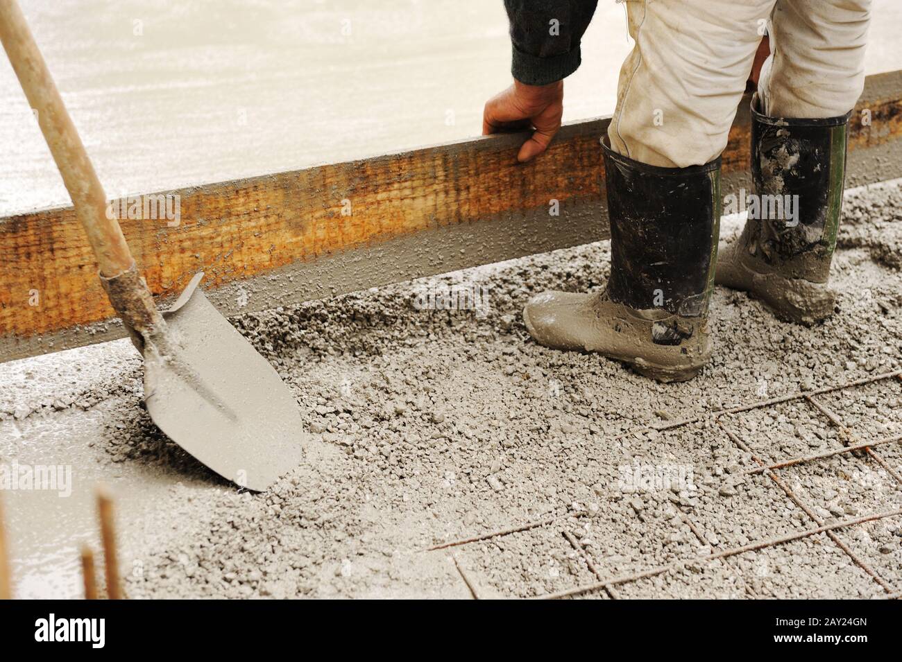Wooden slab stand hi-res stock photography and images - Alamy