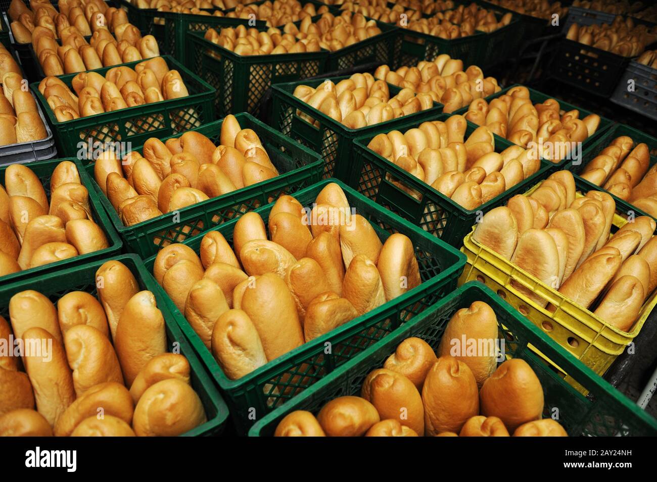 Bread Making Factory High Resolution Stock Photography and Images - Alamy