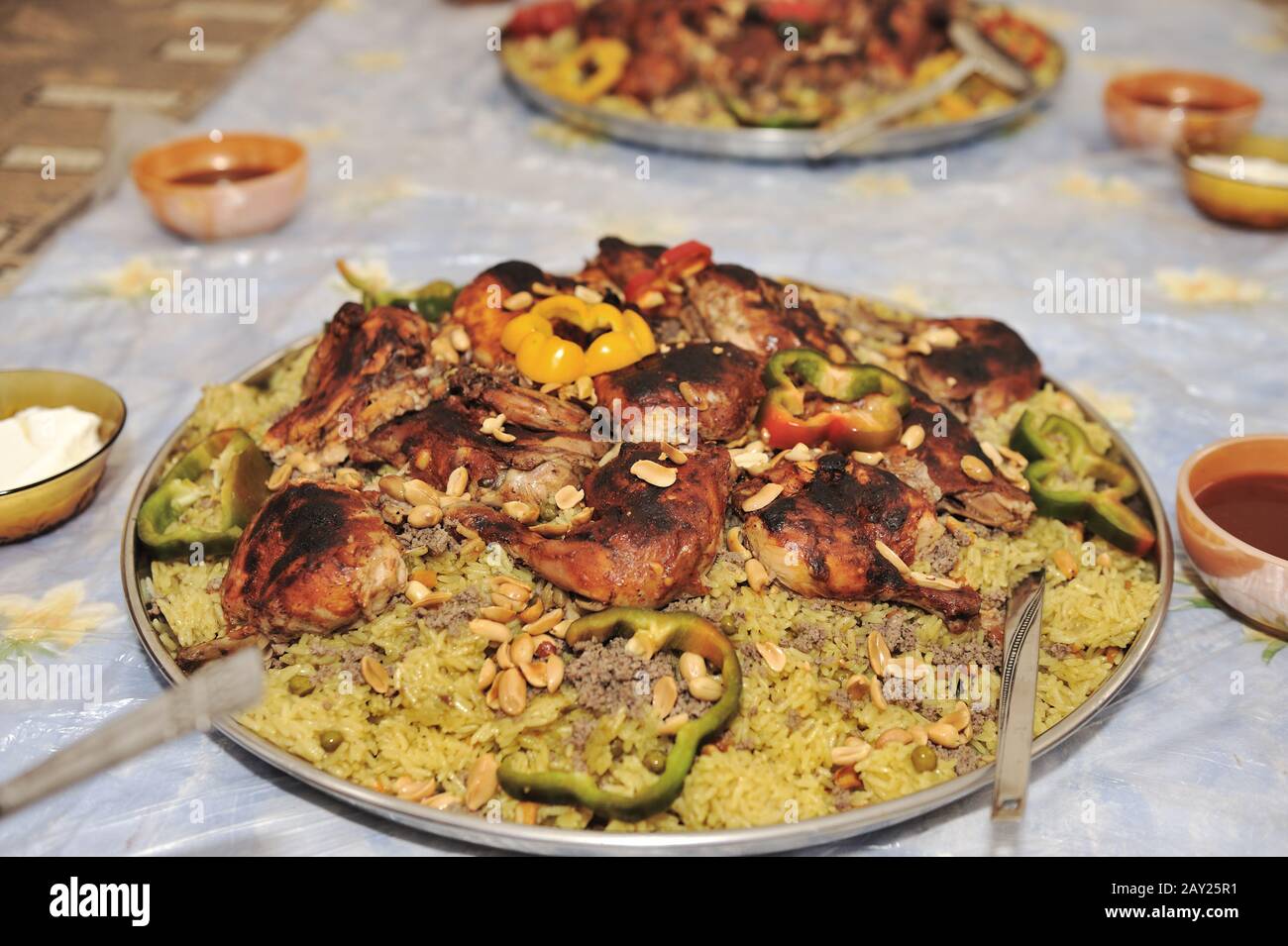 Mansaf hi-res stock photography and images - Alamy