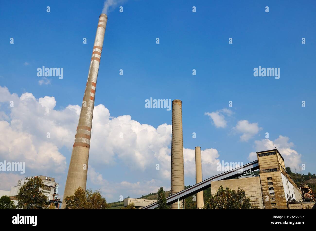 Chimneys in hi-res stock photography and images - Alamy