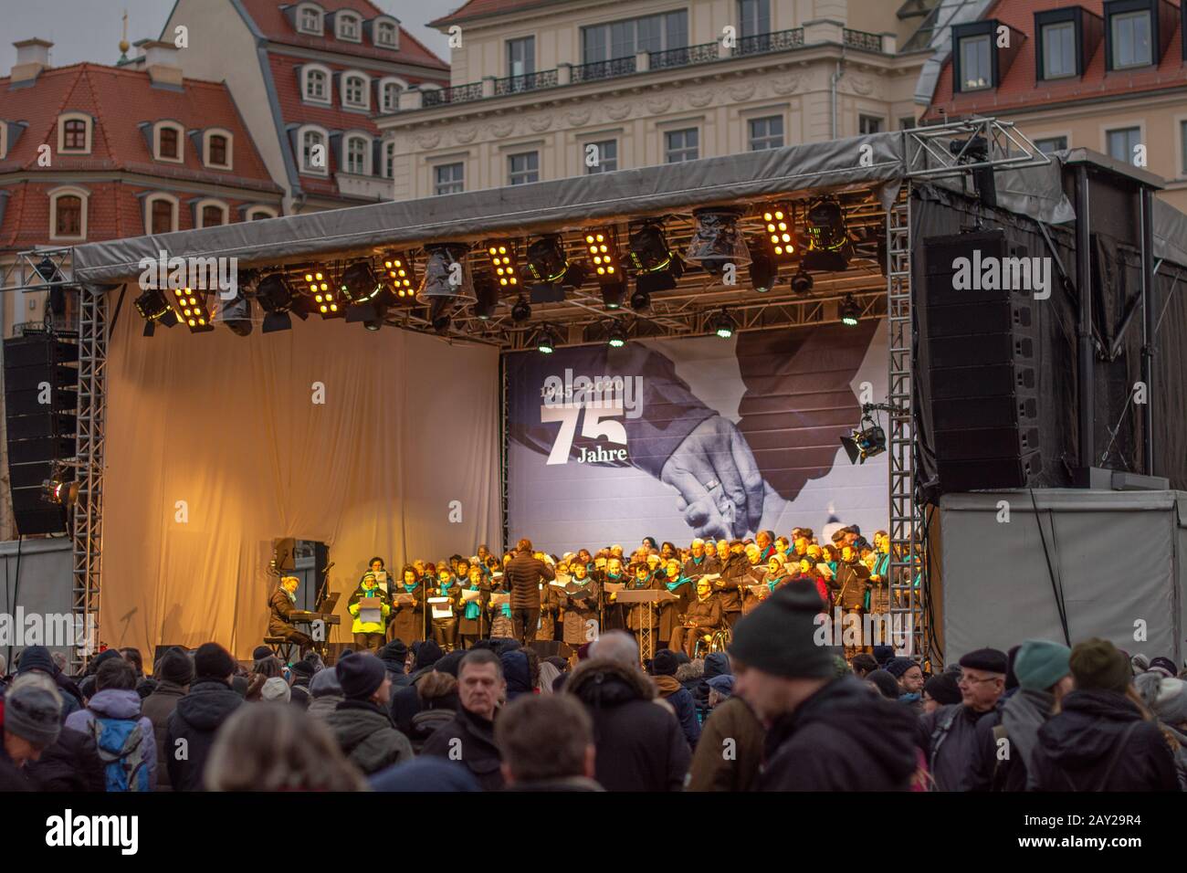 Ww2 dresden hi-res stock photography and images - Alamy