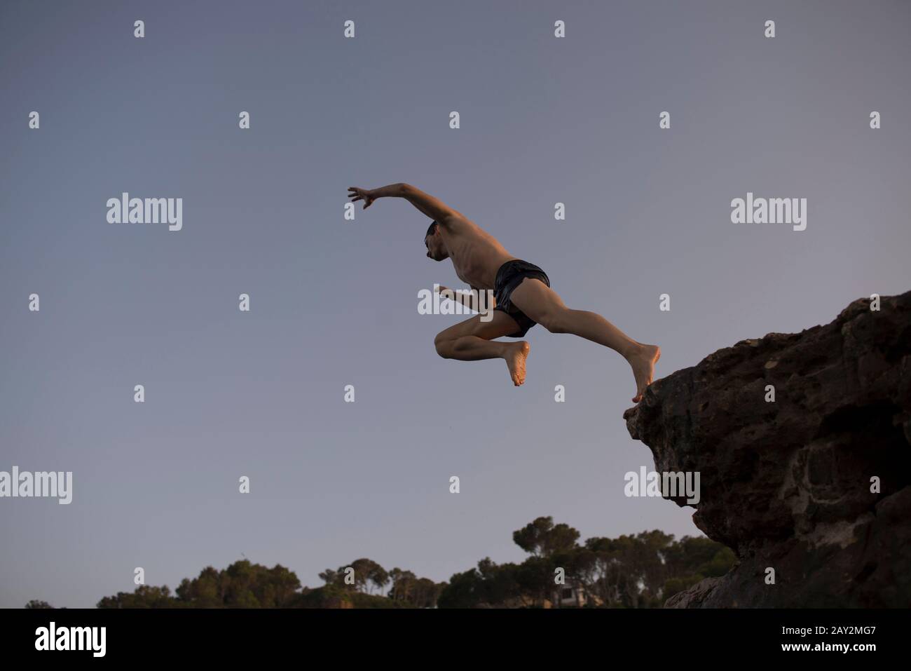 Jumping for height gymnastics hi-res stock photography and images - Alamy