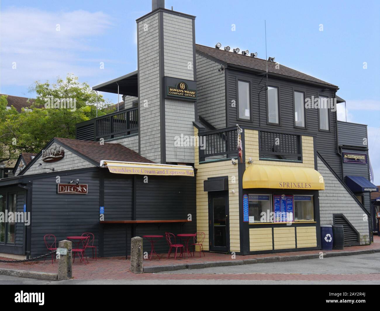 Newport, Rhode Island-September 2017: Old colorful building housing ...