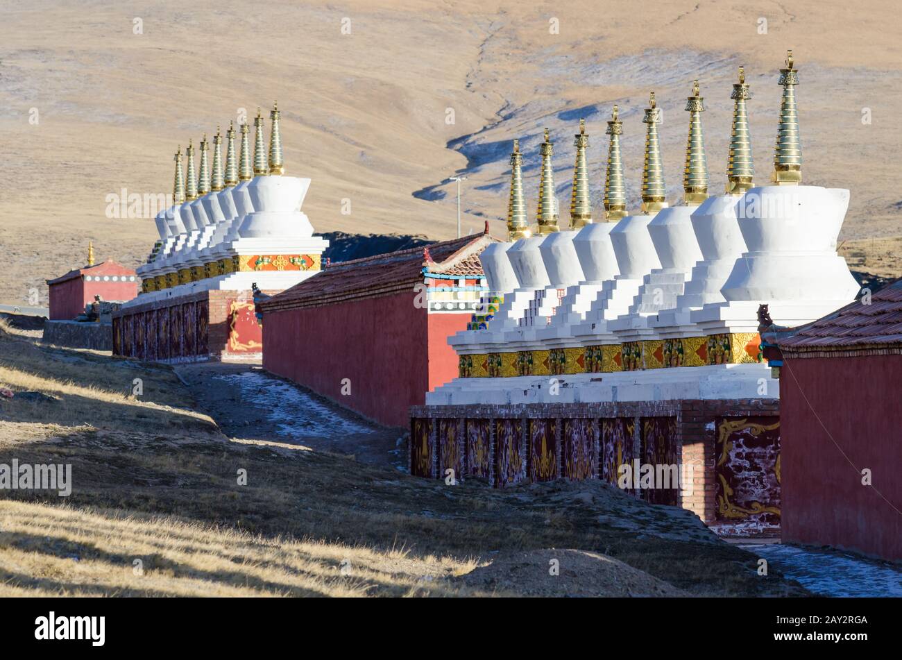 Buddhist stupas hi-res stock photography and images - Alamy