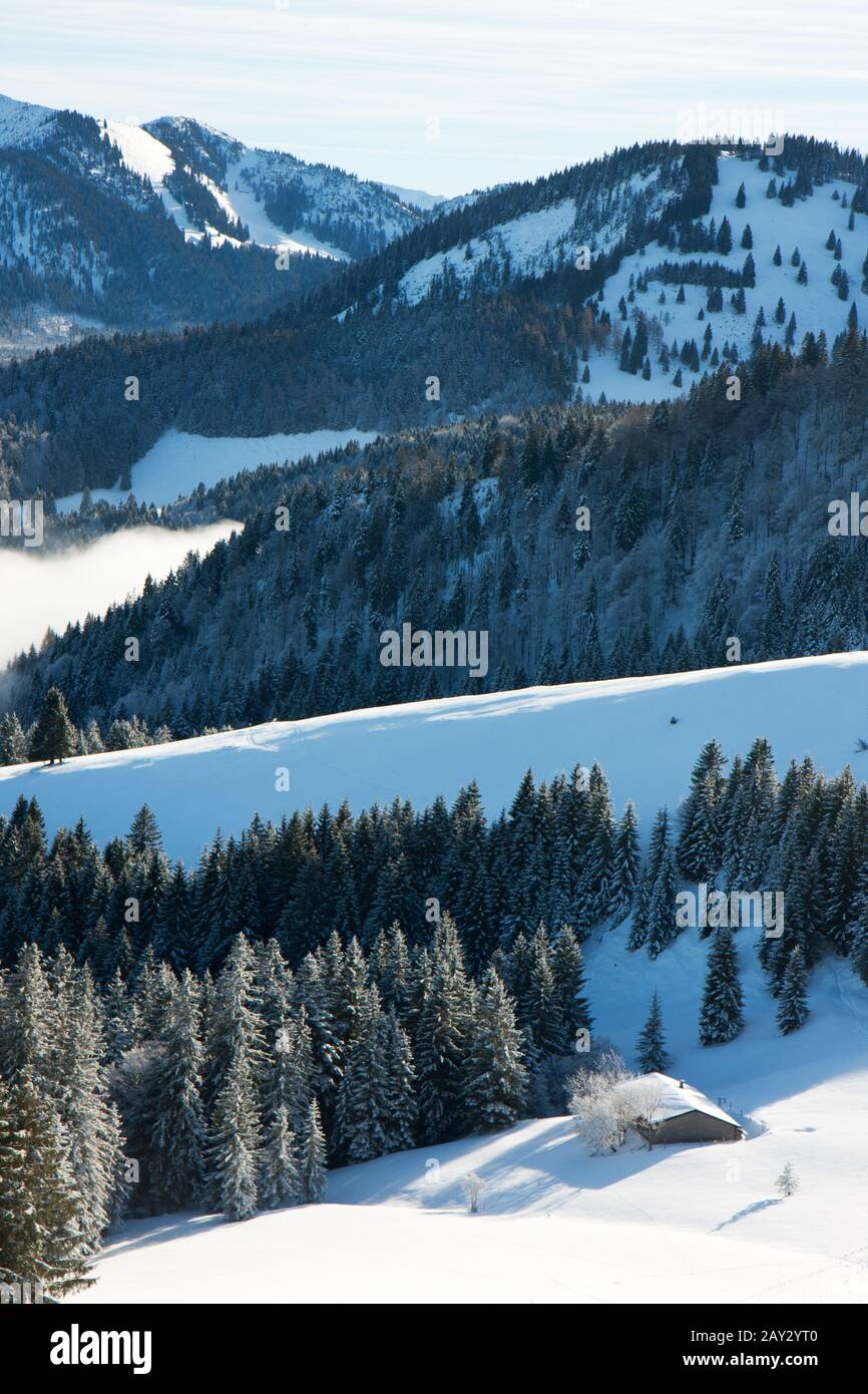 Hutte im winter in den alpen hi-res stock photography and images - Alamy
