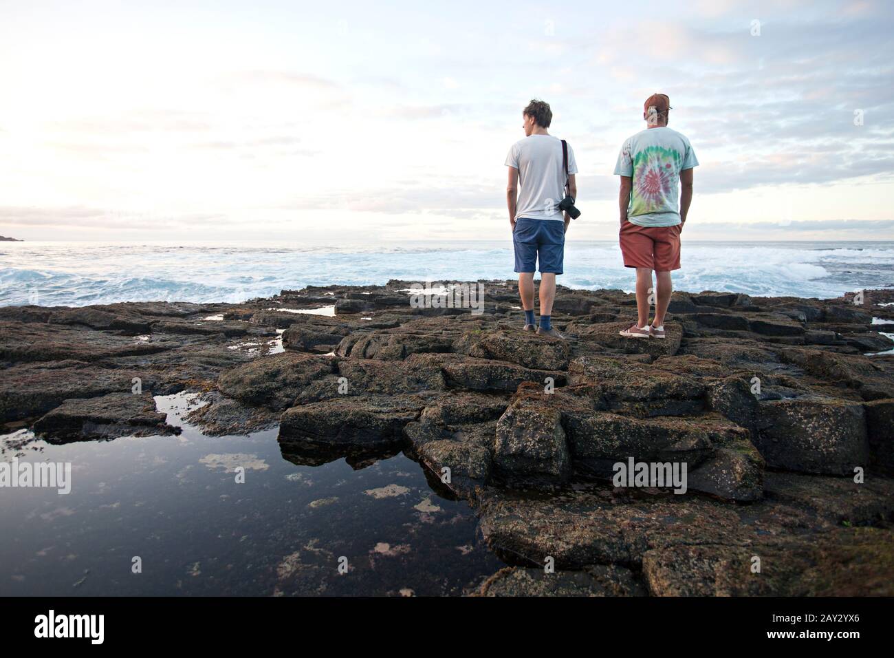 Look waves hi-res stock photography and images - Alamy