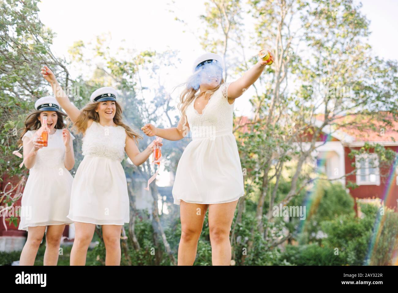 Graduation day woman hi-res stock photography and images - Alamy