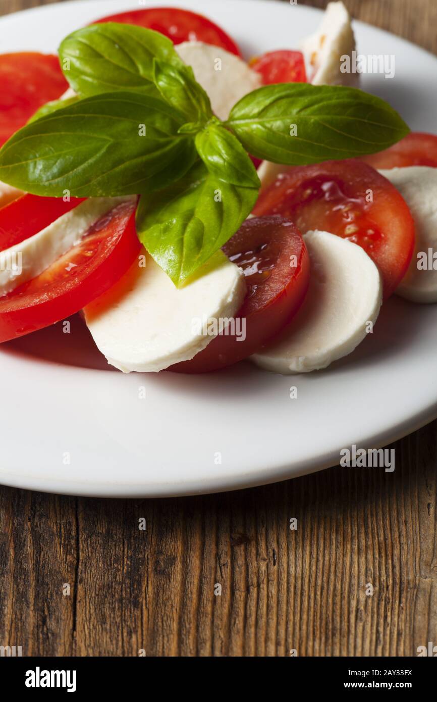 Insalada caprese hi-res stock photography and images - Alamy