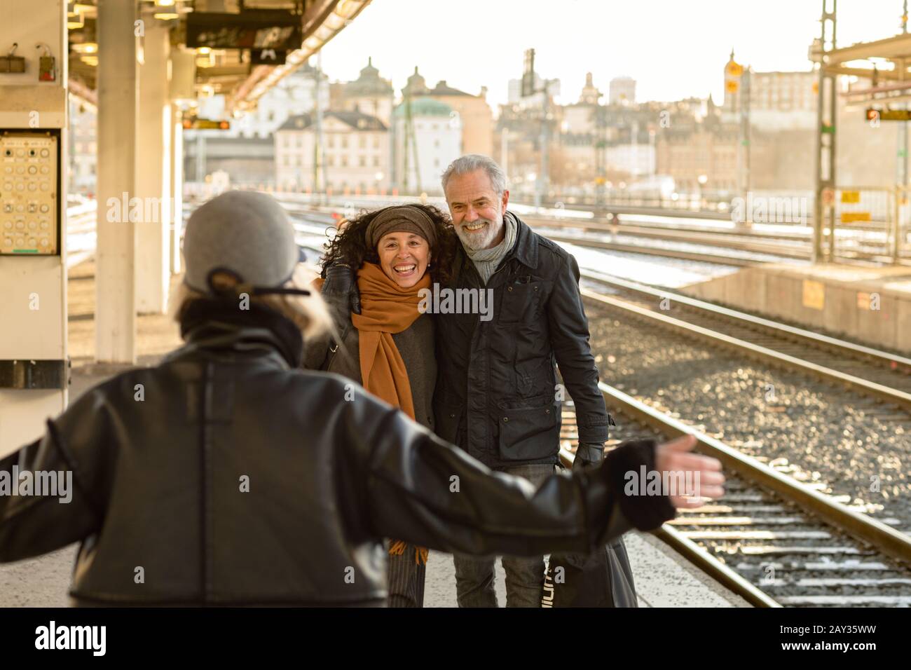 Platform greeting hi-res stock photography and images - Alamy