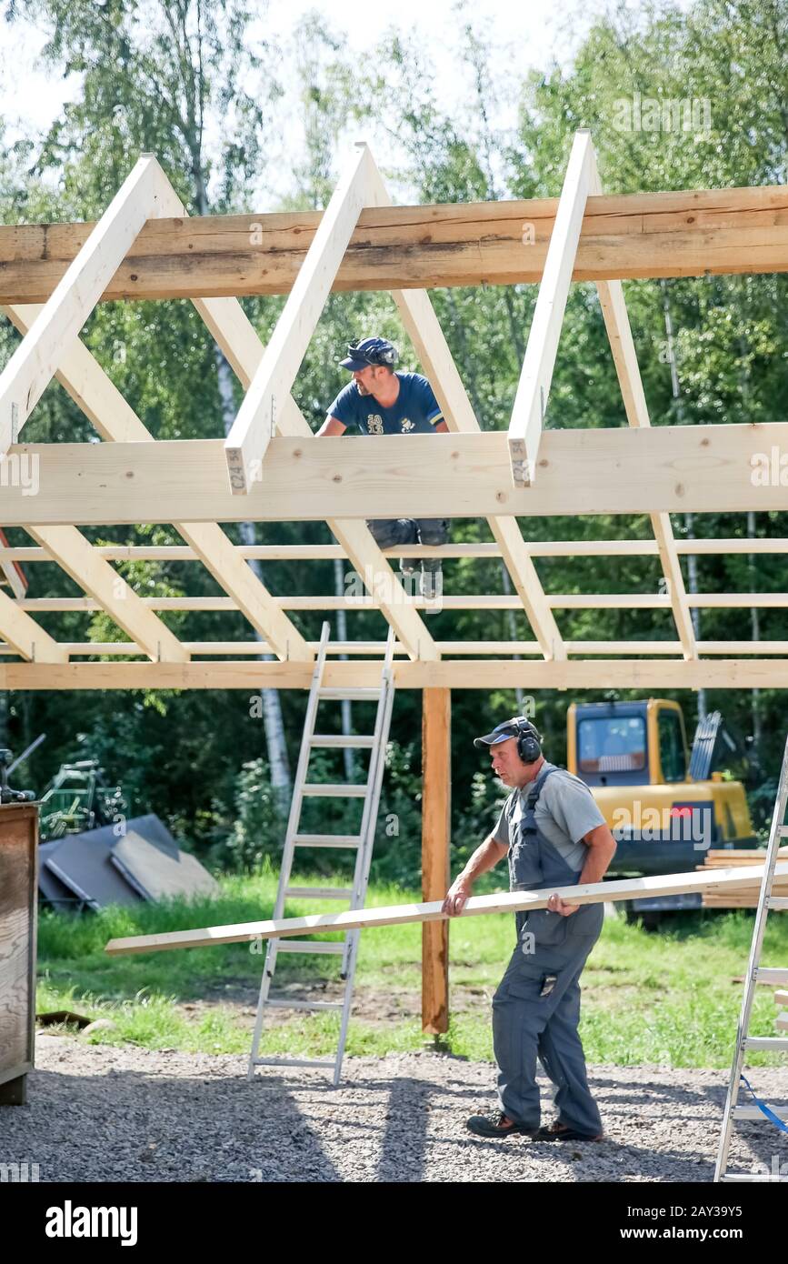 Carpenters at work hi-res stock photography and images - Alamy