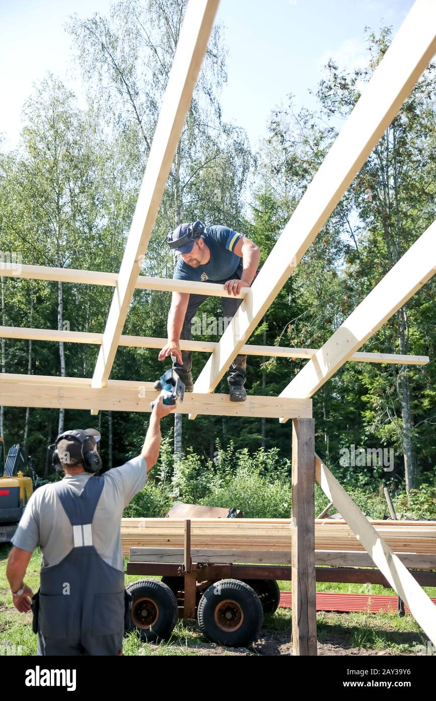 Carpenters at work Stock Photo - Alamy