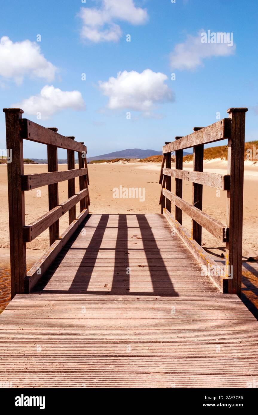 Silver strand path hi-res stock photography and images - Alamy