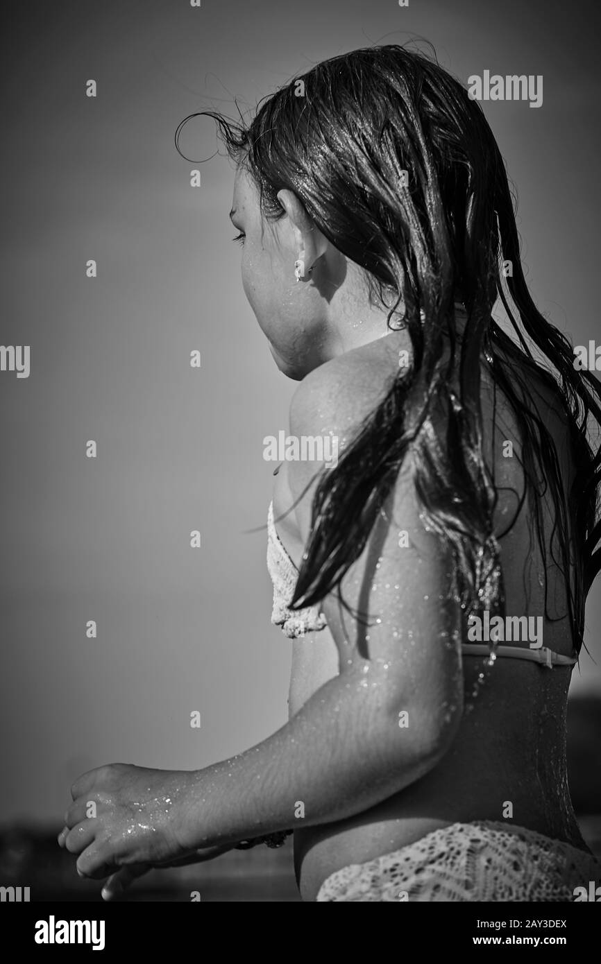 Bikini black girl hi-res stock photography and images - Alamy