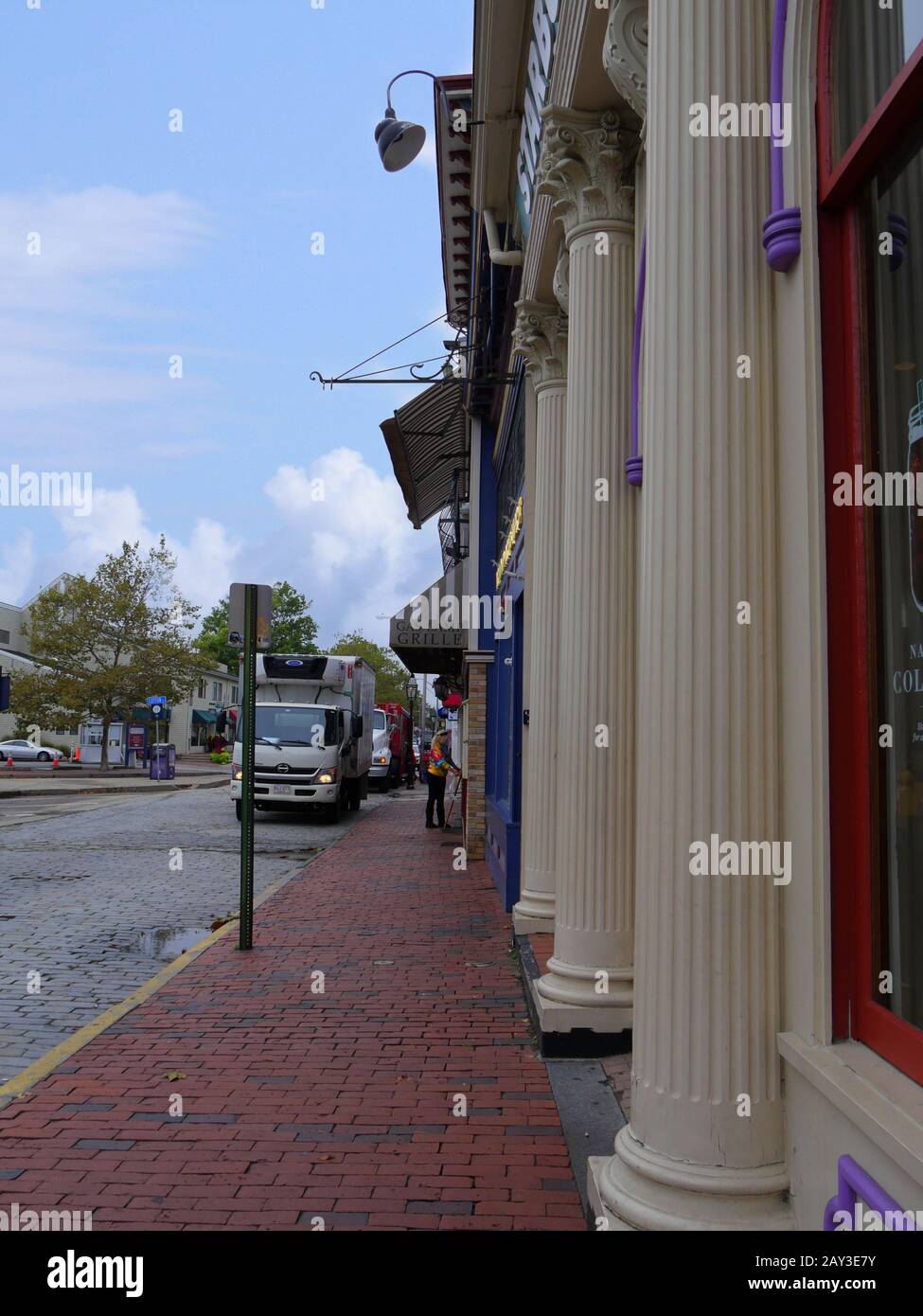 Newport, Rhode Island-September 2017: Brick-paved street with stores ...