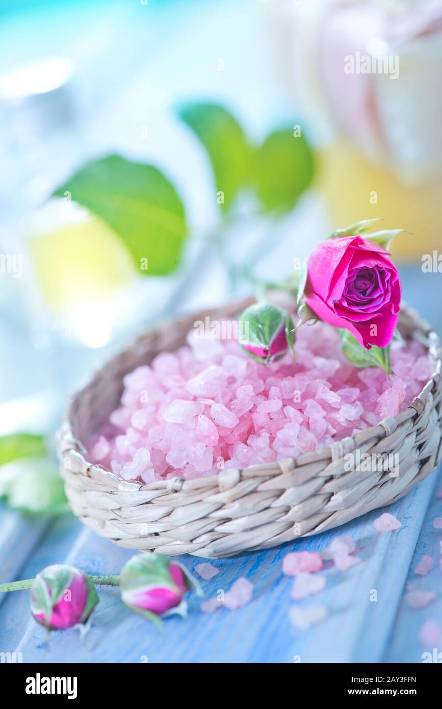 pink sea salt Stock Photo - Alamy