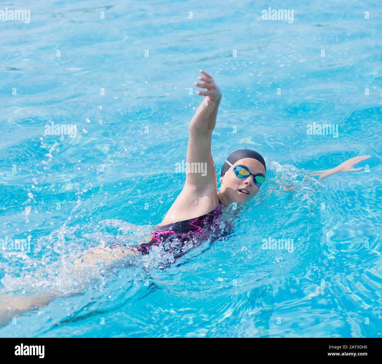 Champion female swimmer hi-res stock photography and images - Alamy