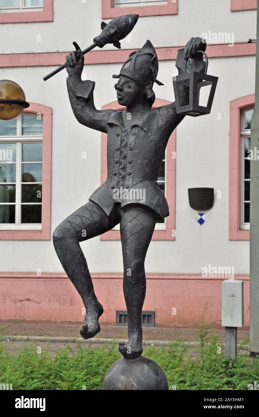 Sculpture at Schillerplatz in Mainz Stock Photo - Alamy