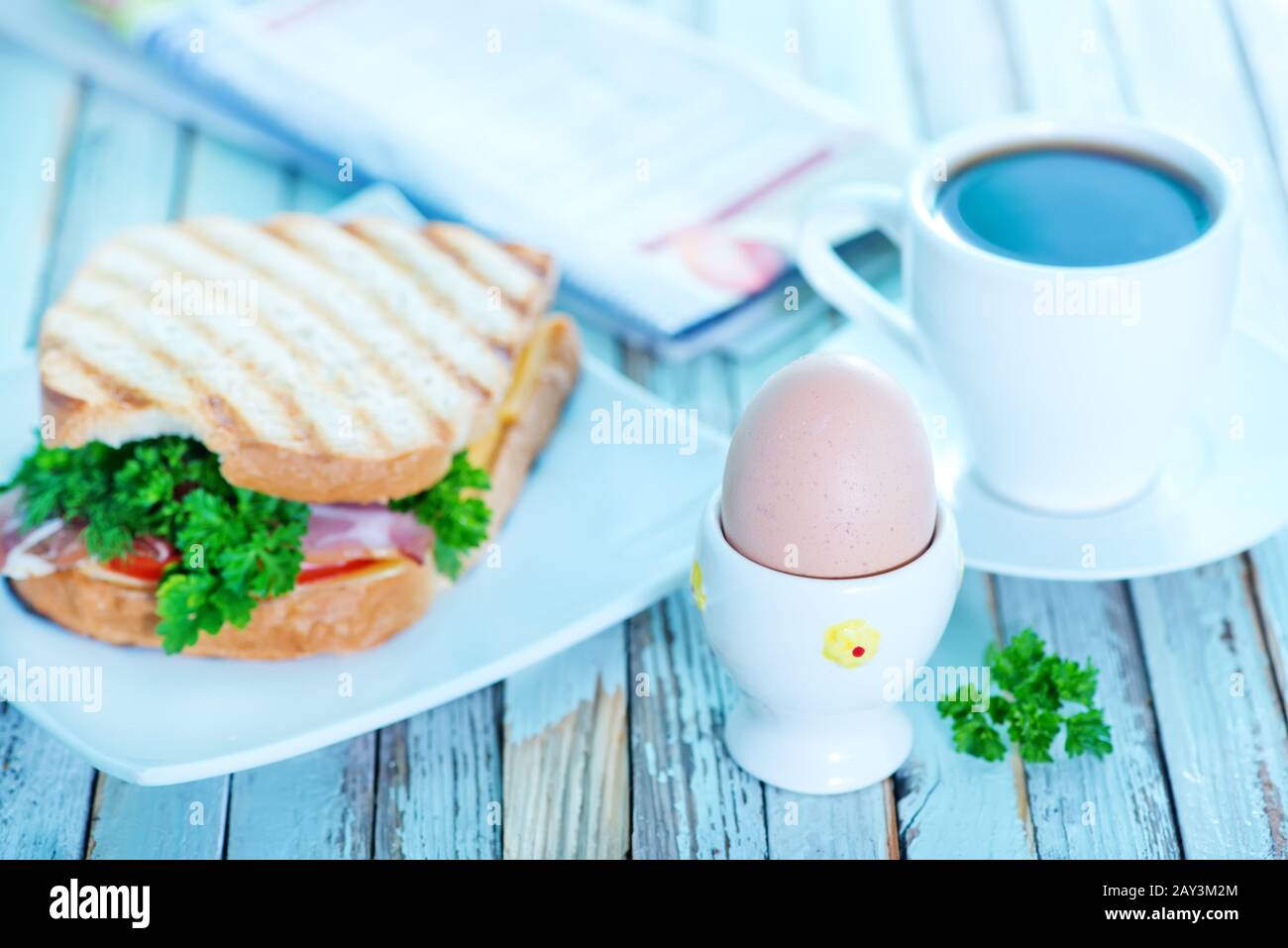 Hard boiled egg yolk grey hi-res stock photography and images - Alamy