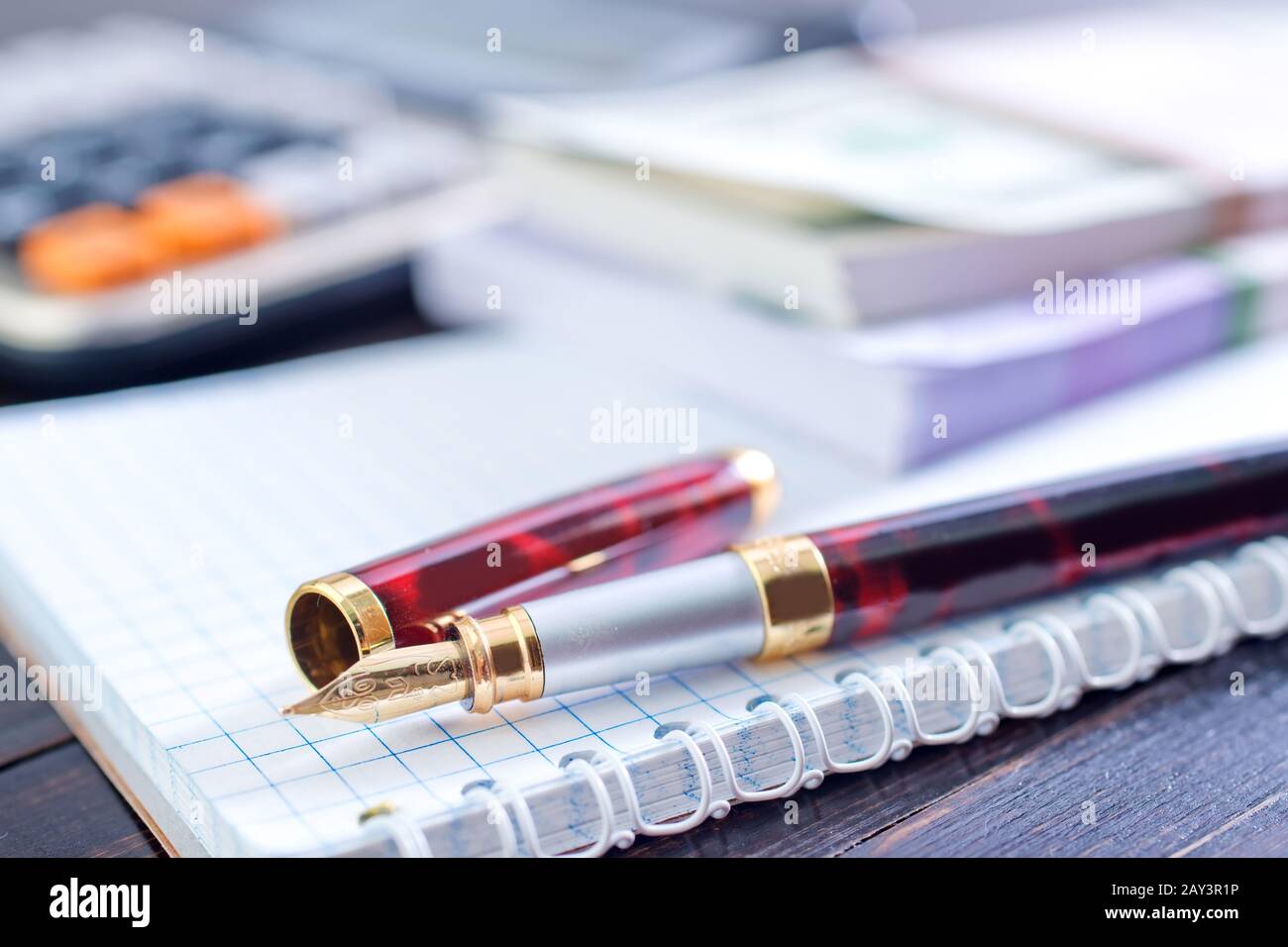 pen and note Stock Photo - Alamy