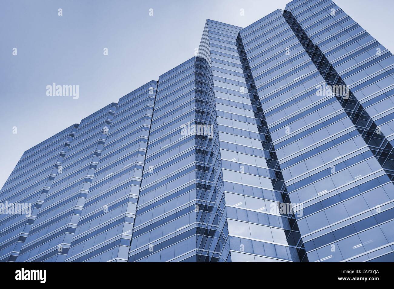 Skyscraper offices hi-res stock photography and images - Alamy