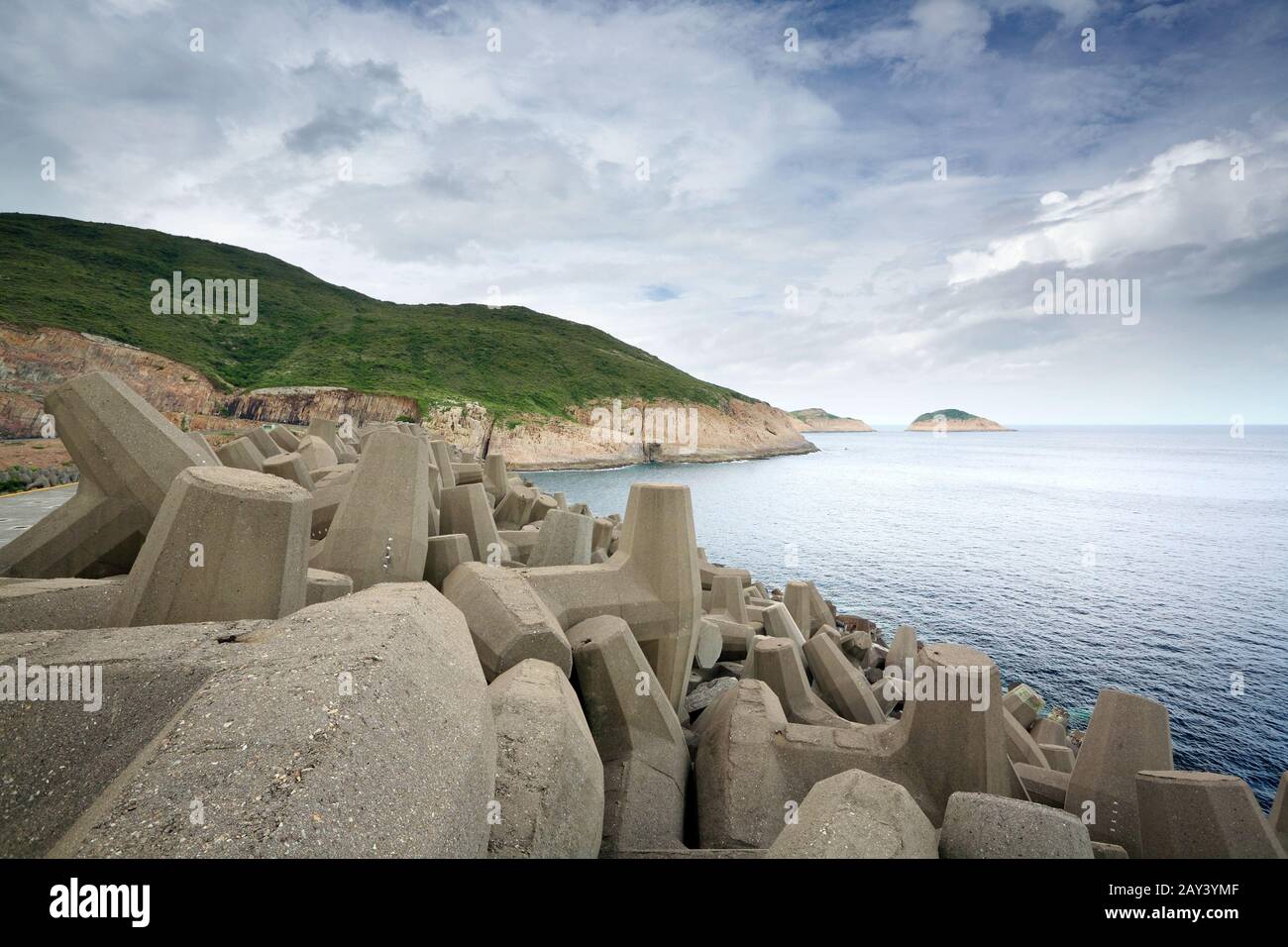 Sea dam hi-res stock photography and images - Alamy