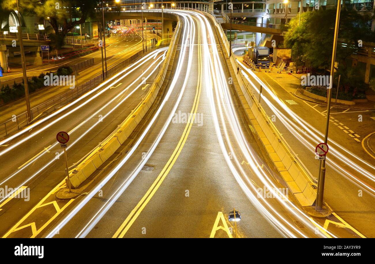 traffic in city at night Stock Photo - Alamy