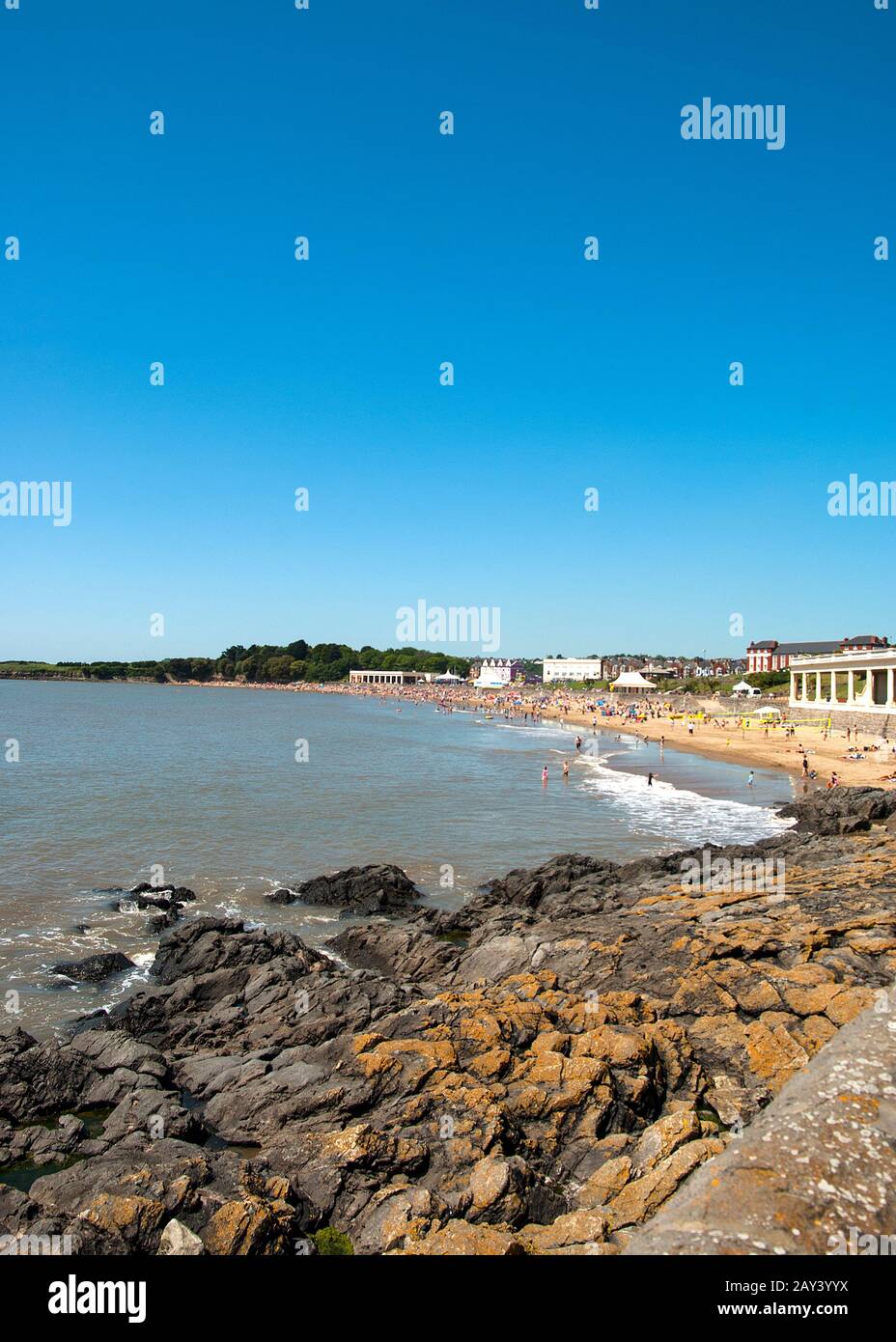 Summer beach at Barry Island, Wales UK Stock Photo - Alamy