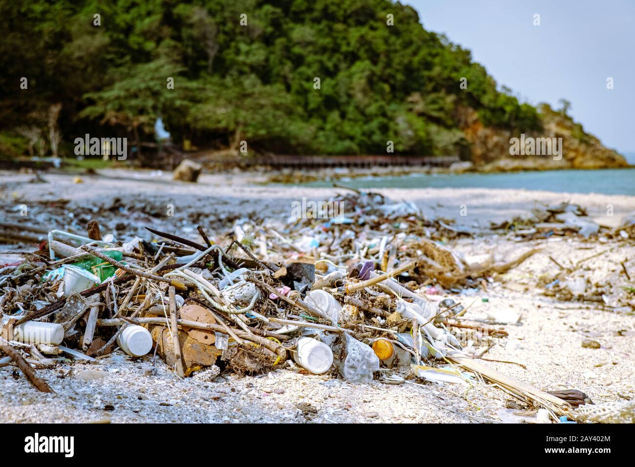 Plastic on the beach of an tropical Island in Thailand Stock Photo - Alamy