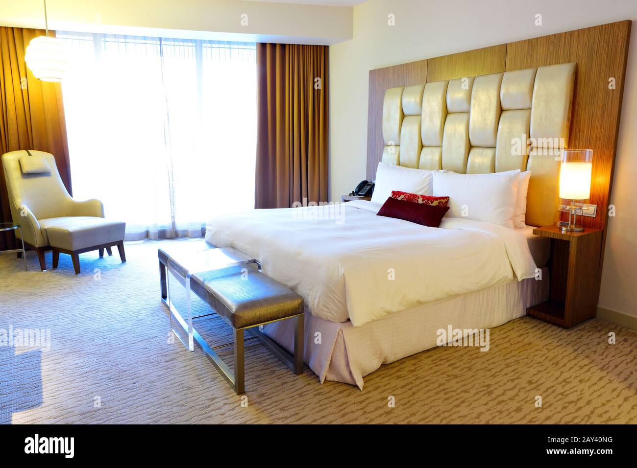 Fancy bed linen hi-res stock photography and images - Alamy