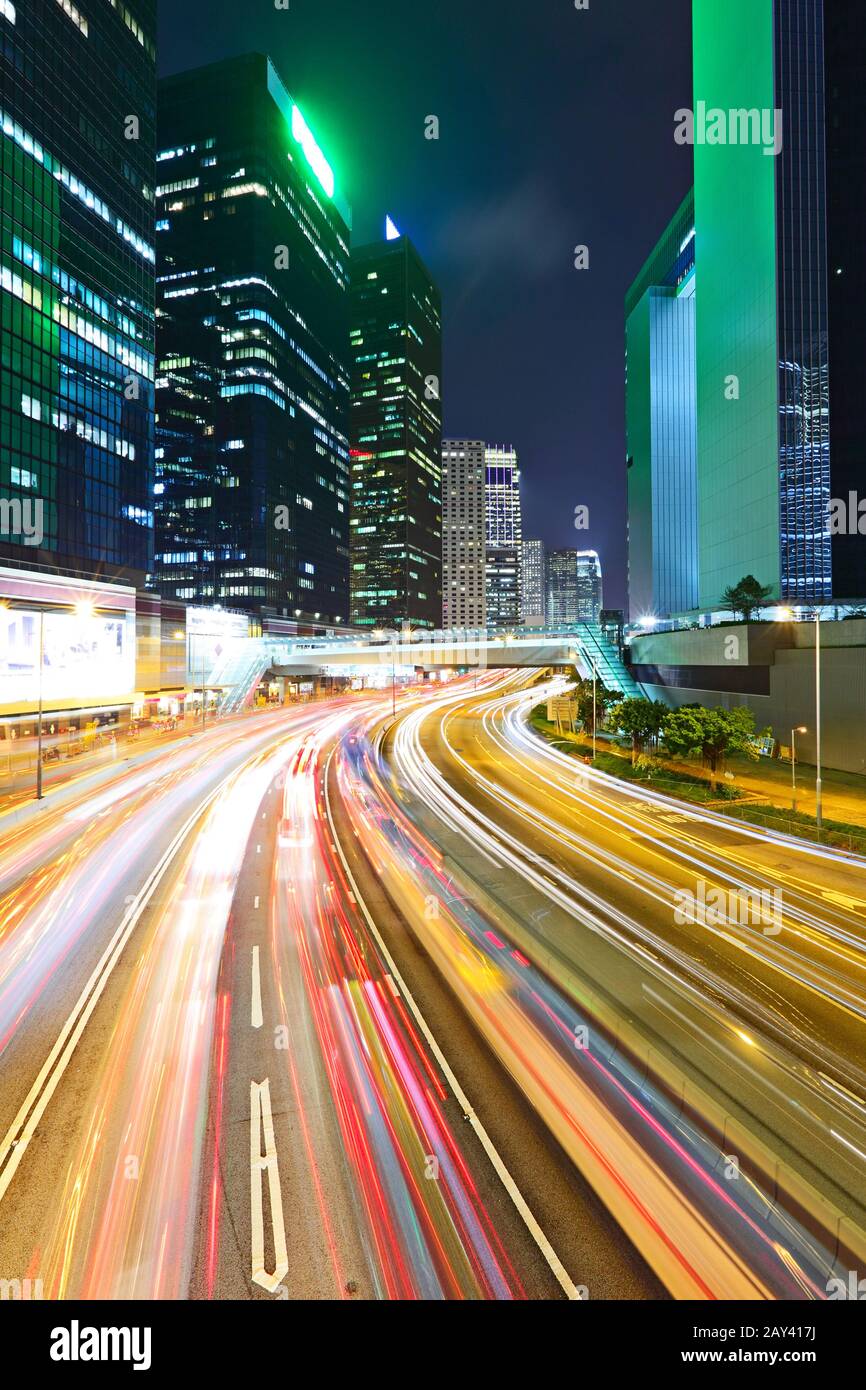 traffic in city at night Stock Photo - Alamy