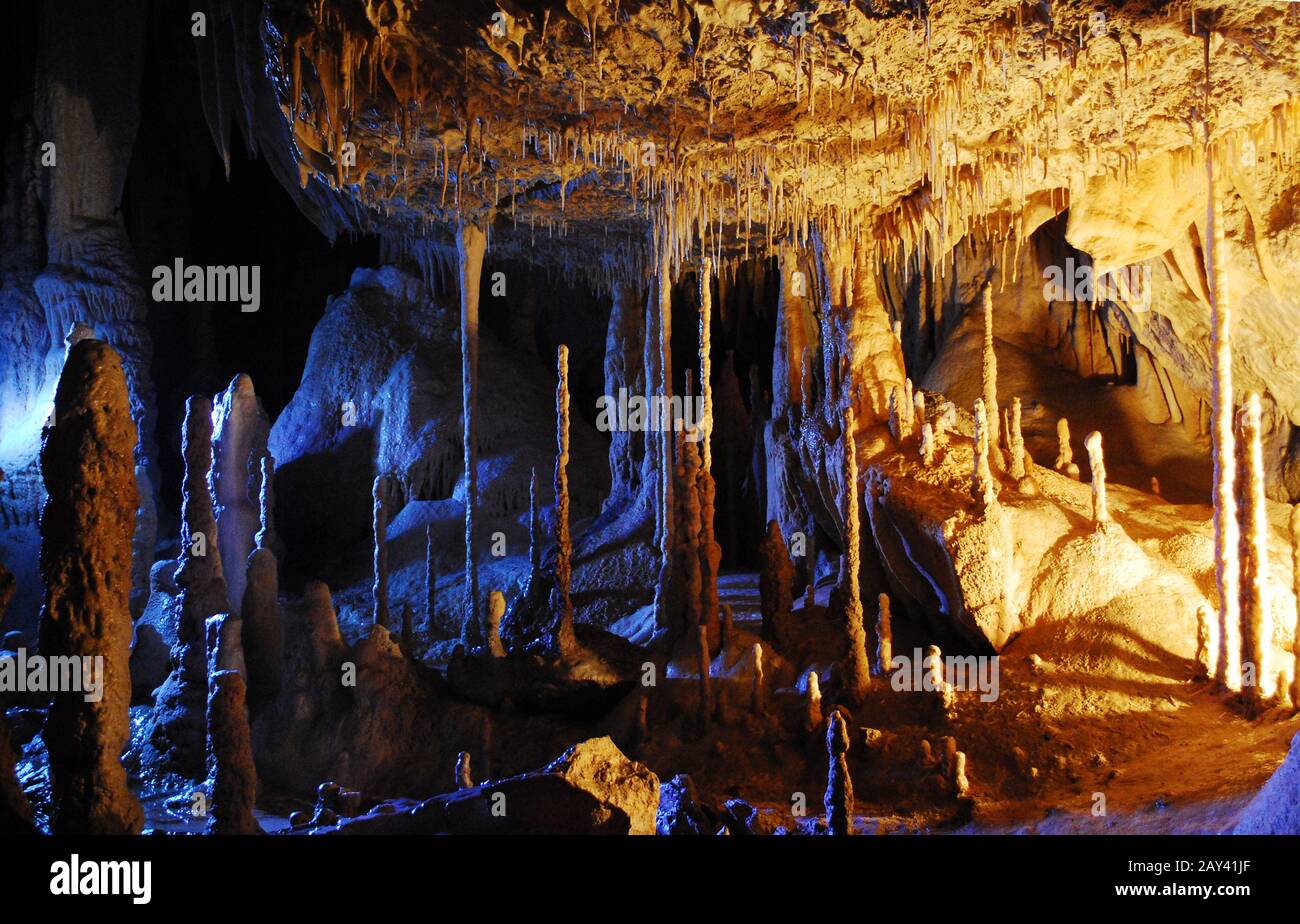 Drip stone formations hi-res stock photography and images - Alamy
