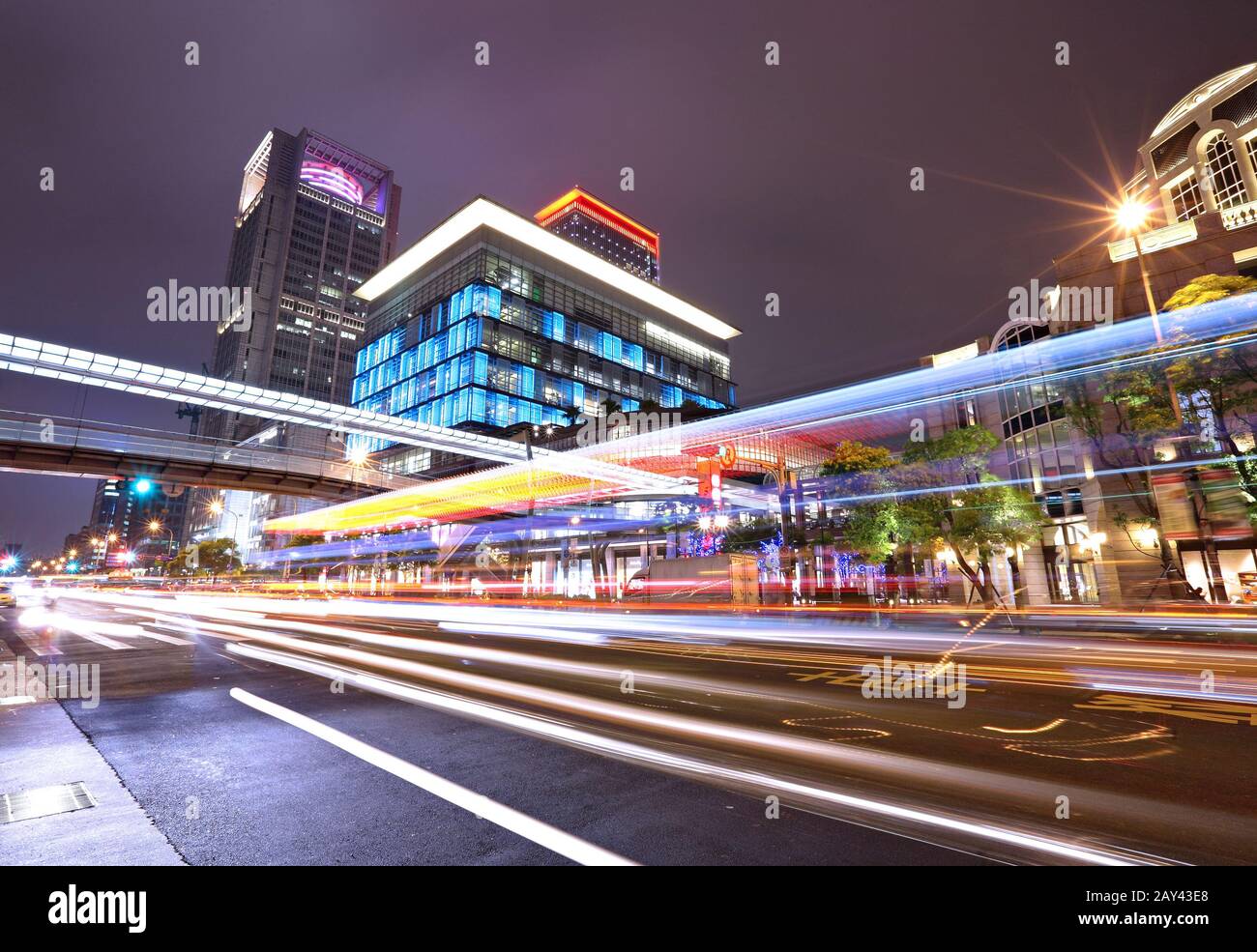 taipei city traffic at night Stock Photo - Alamy