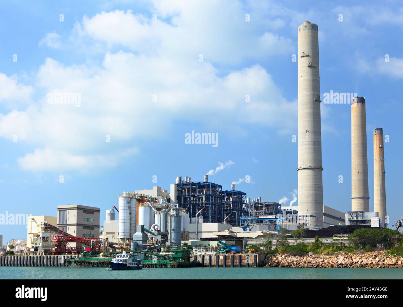 Power poll hi-res stock photography and images - Alamy