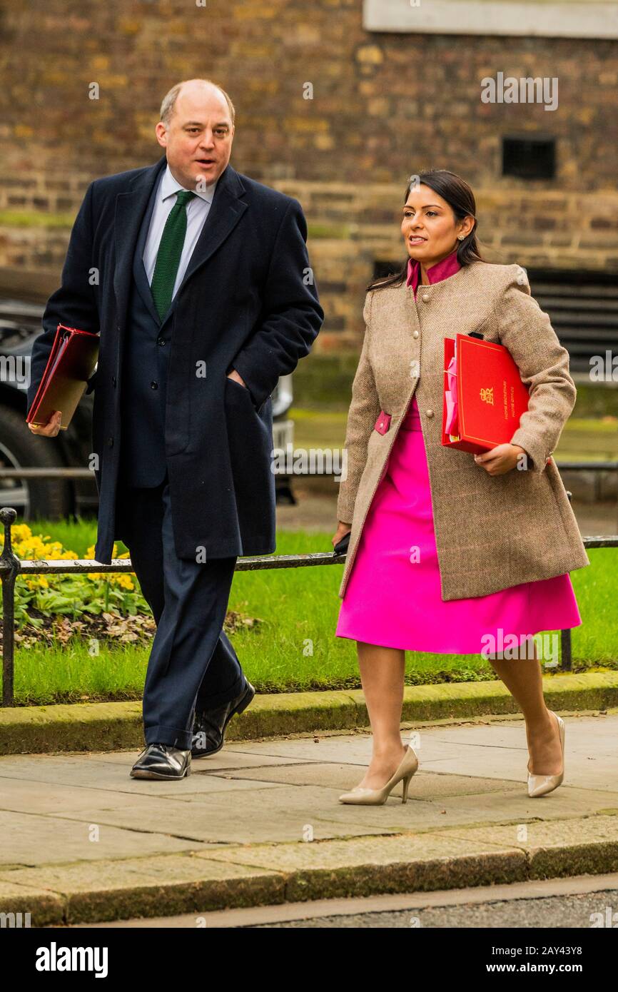 Rt hon ben wallace hi-res stock photography and images - Alamy