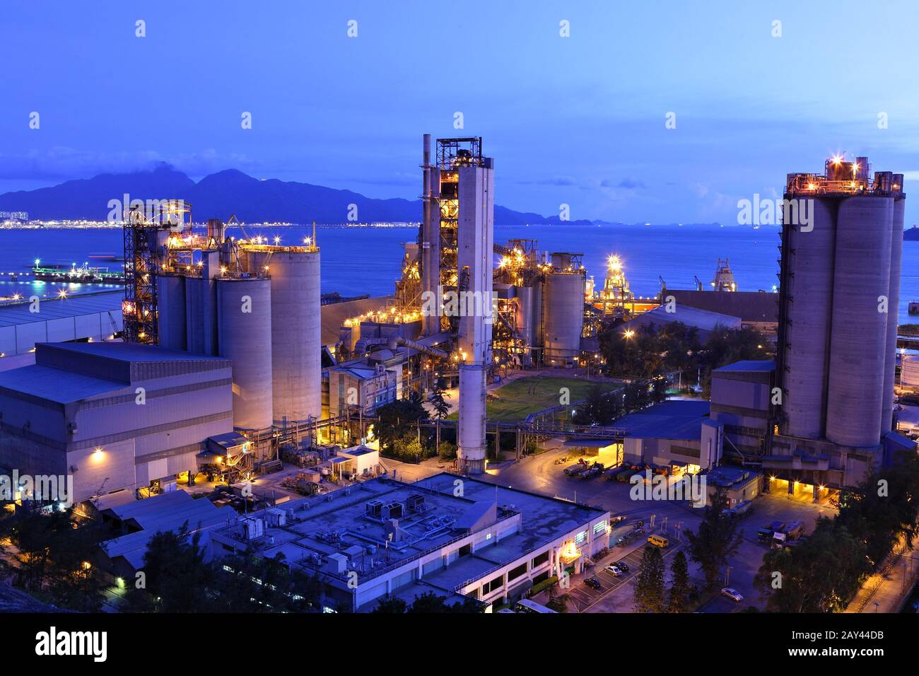 cement factory at night Stock Photo - Alamy