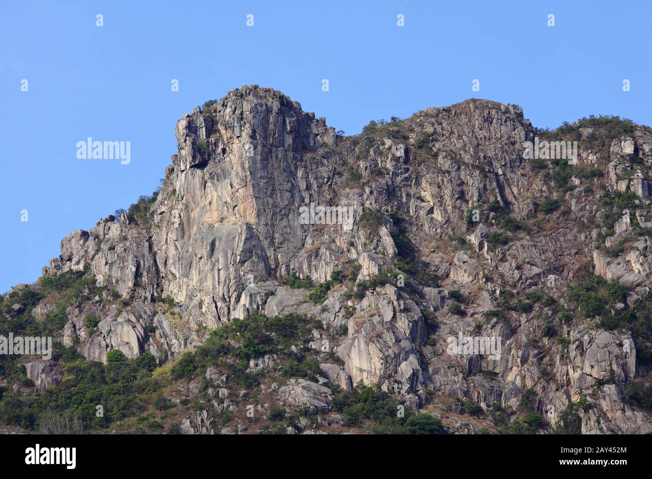 Lion rock mountain hi-res stock photography and images - Alamy