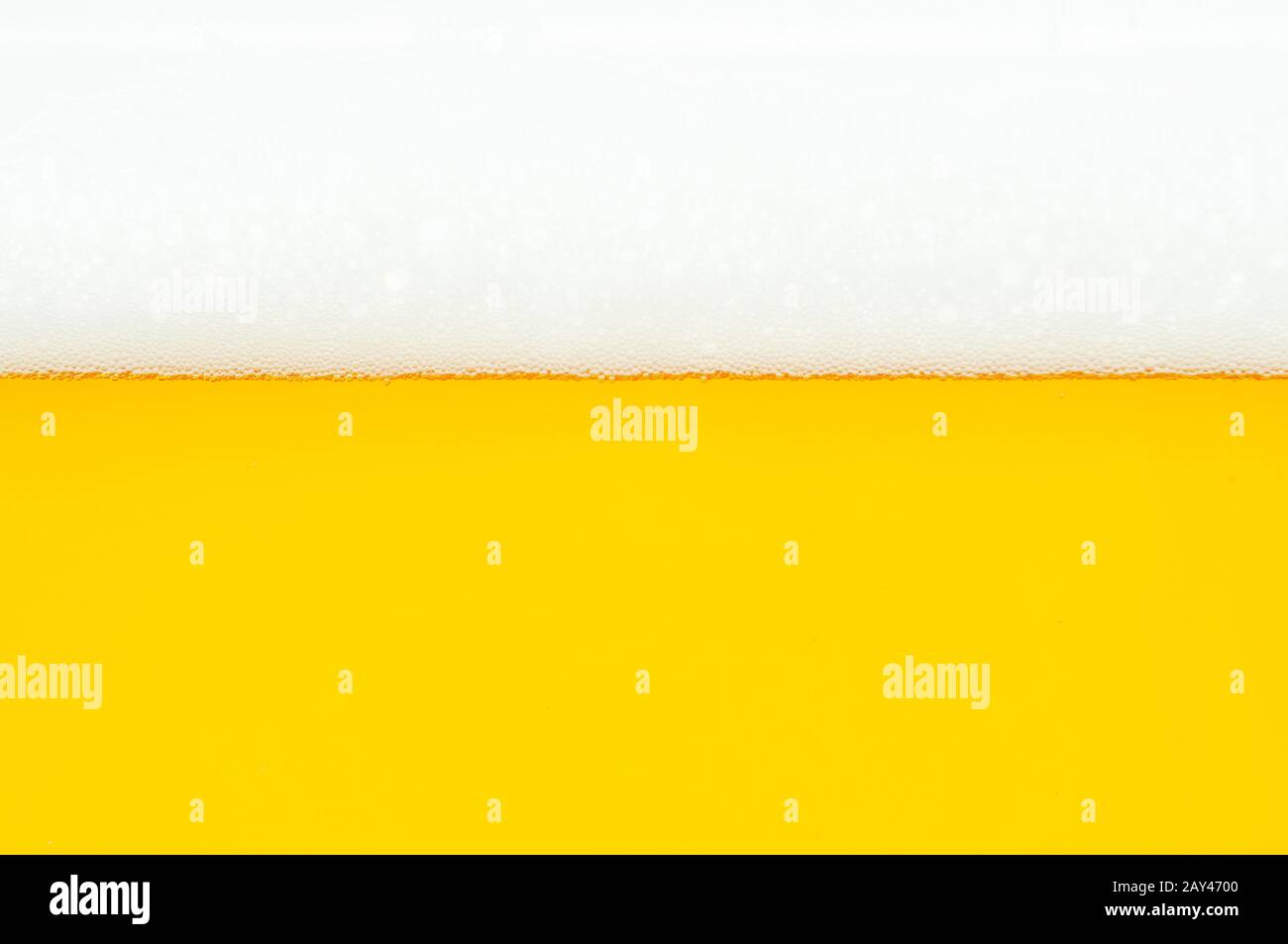 Beer foam texture hi-res stock photography and images - Alamy