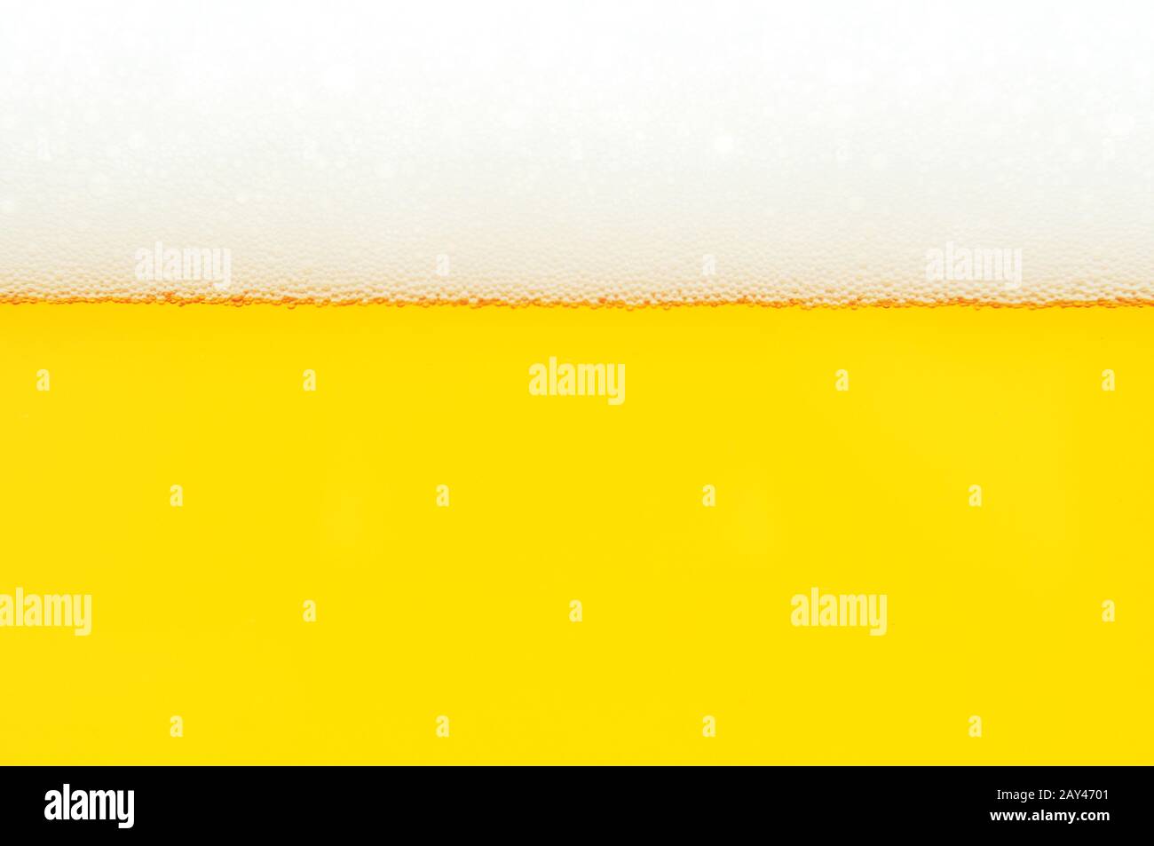 Beer foam texture hi-res stock photography and images - Alamy