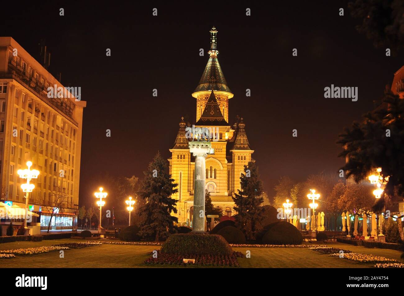 Timisoara by night hi-res stock photography and images - Alamy