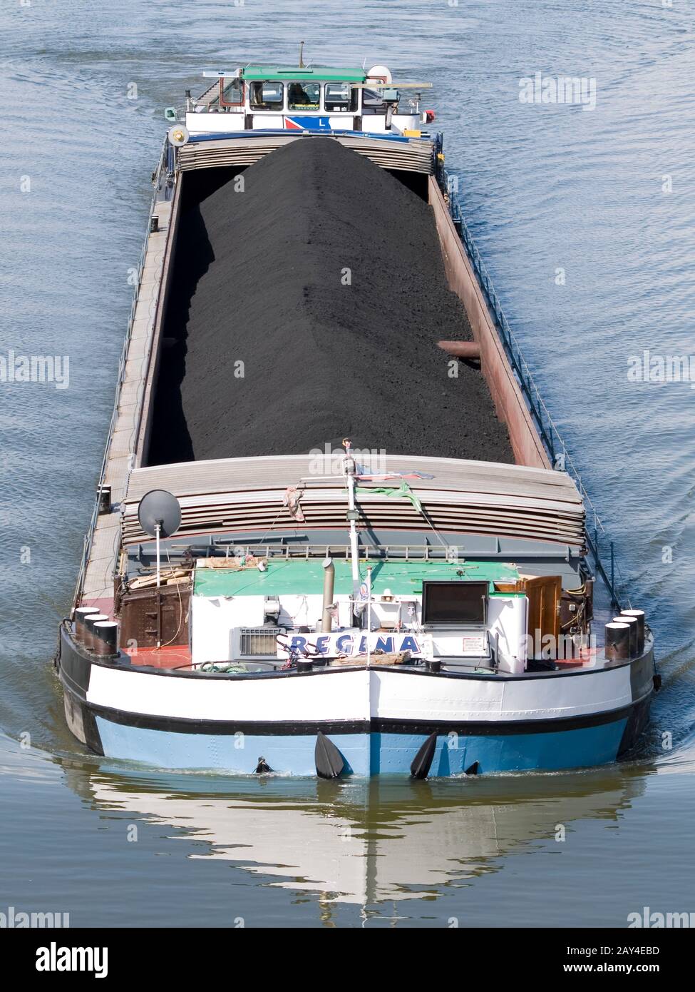 Coal transport canal hi-res stock photography and images - Alamy