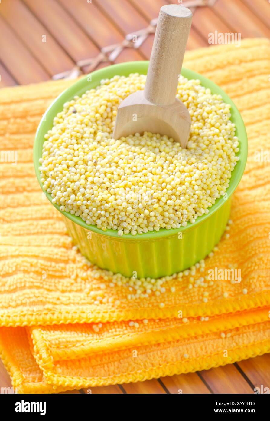 Spilled beads hi-res stock photography and images - Alamy