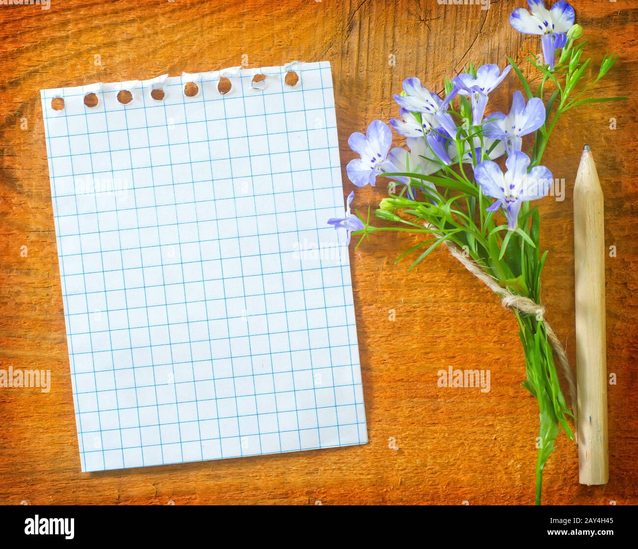 note and flowers Stock Photo - Alamy